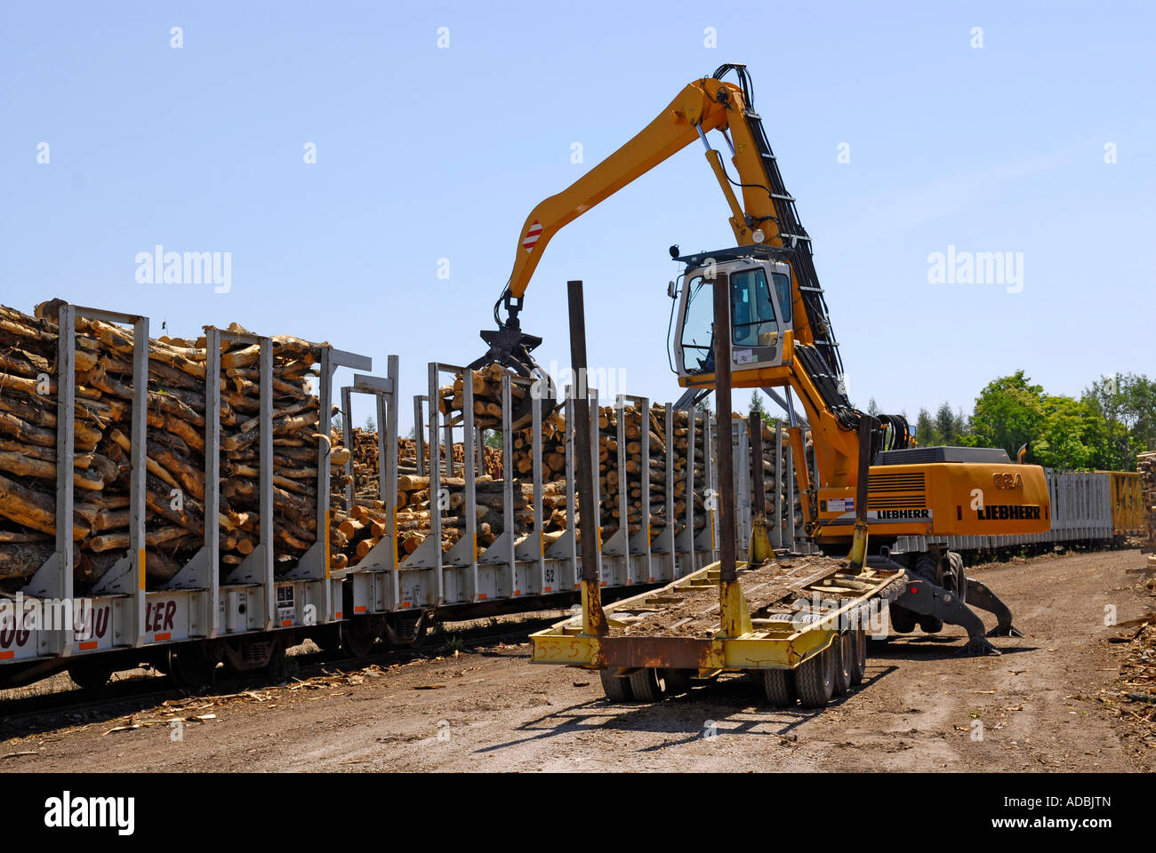 The logging industry near Escanaba in the Upper Peninsula of Michigan ...