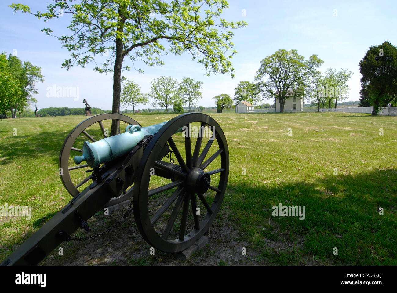 Cannons on the at Battlefield at the Gettysburg National Battlefield ...