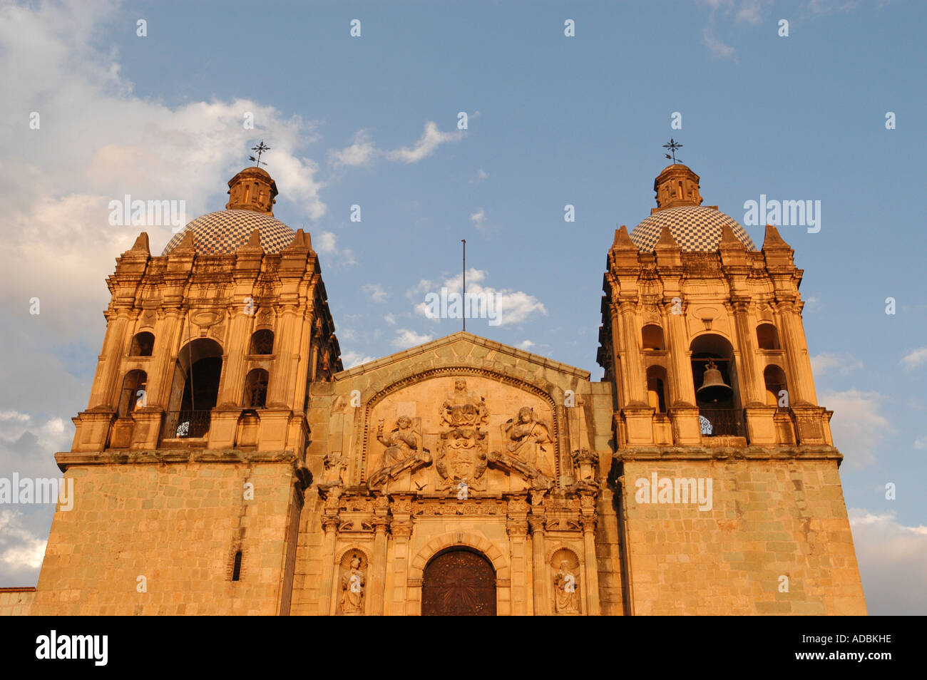 Historic church central oaxaca mexico hi-res stock photography and ...
