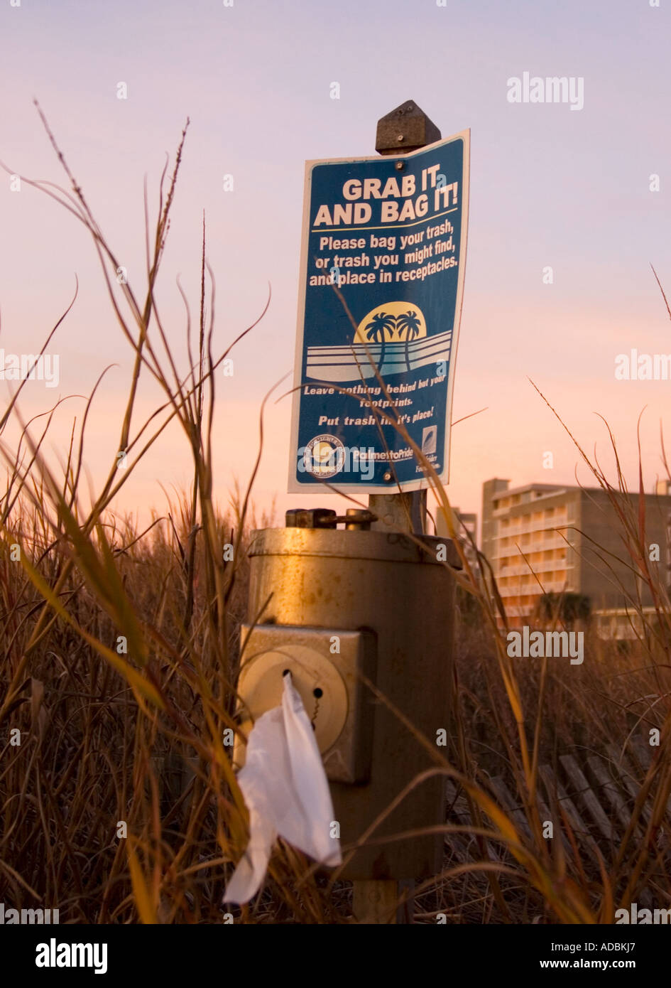 Litter Control Sign on Beach in SC USA Stock Photo - Alamy