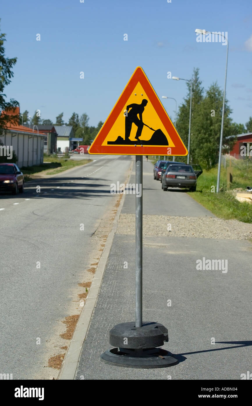 men at work traffic sign Stock Photo - Alamy