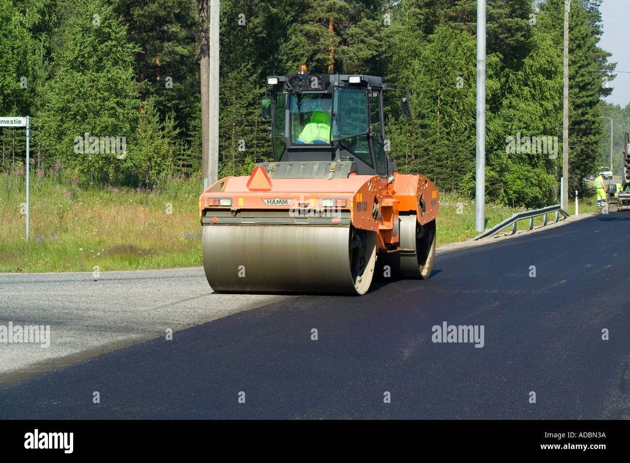 Roadroller hi-res stock photography and images - Alamy