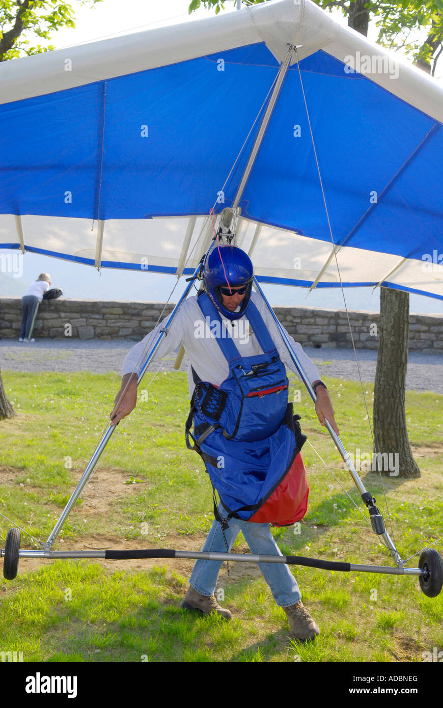 Preparing to fly in a Hang gliding event over the Susquehanna River at ...