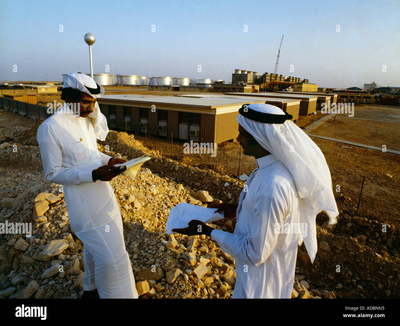 Ghutra hi-res stock photography and images - Alamy