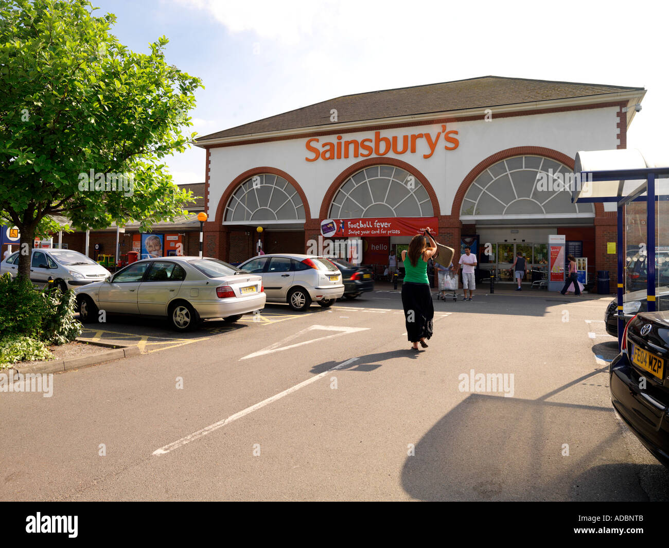 Supermarket sainsburys hi-res stock photography and images - Alamy