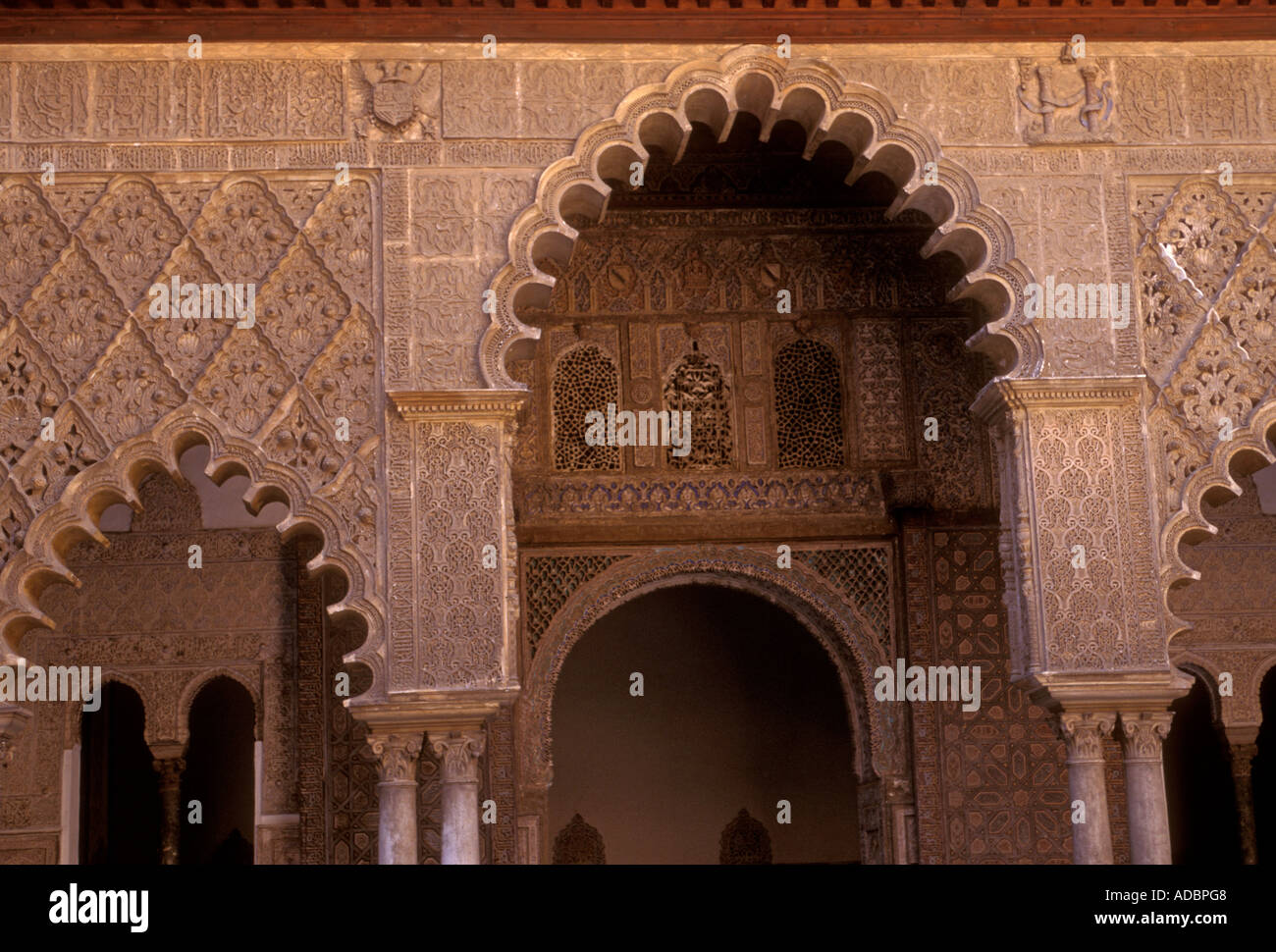 Cusped arches hi-res stock photography and images - Alamy