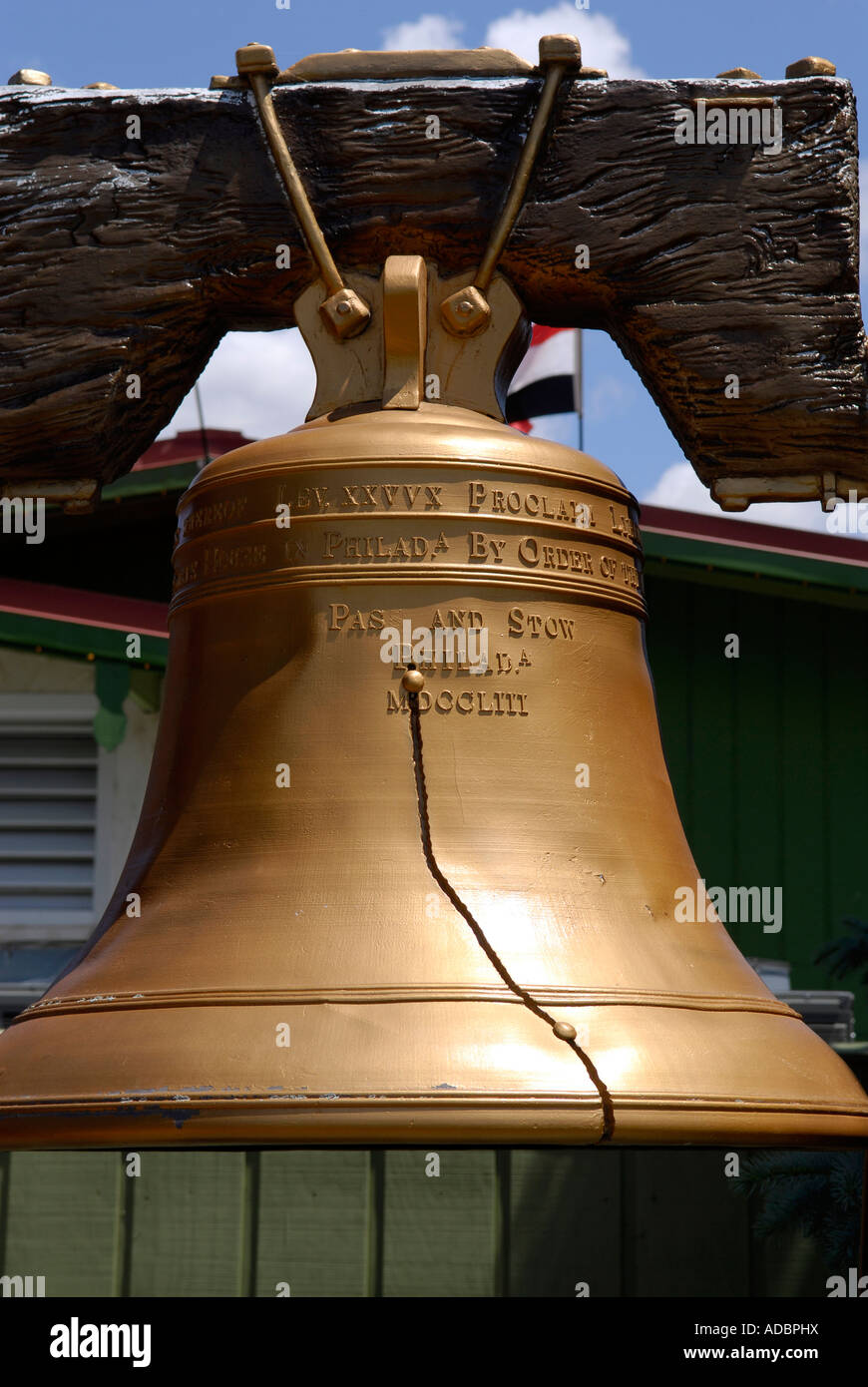 Actual size fiberglass replica of the Liberty Bell Stock Photo - Alamy