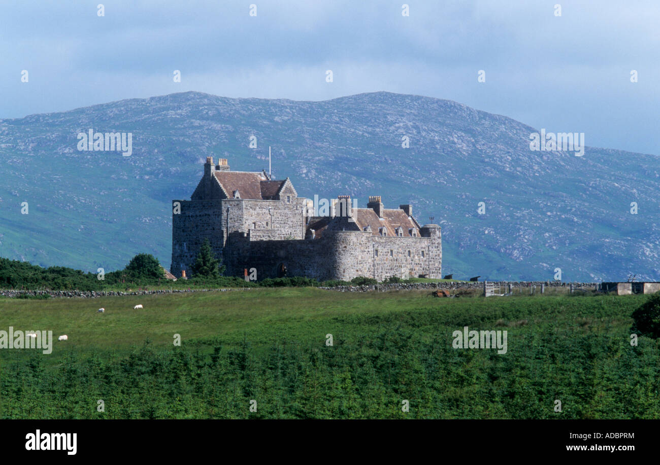 Duart Castle, Isle of Mull, Scotland Stock Photo - Alamy
