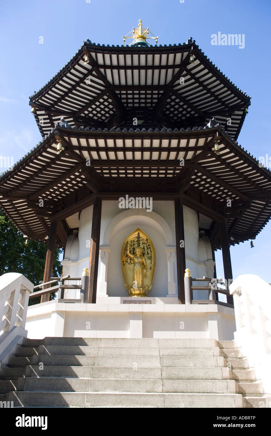 The Peace Pagoda Battersea Park London England Stock Photo - Alamy