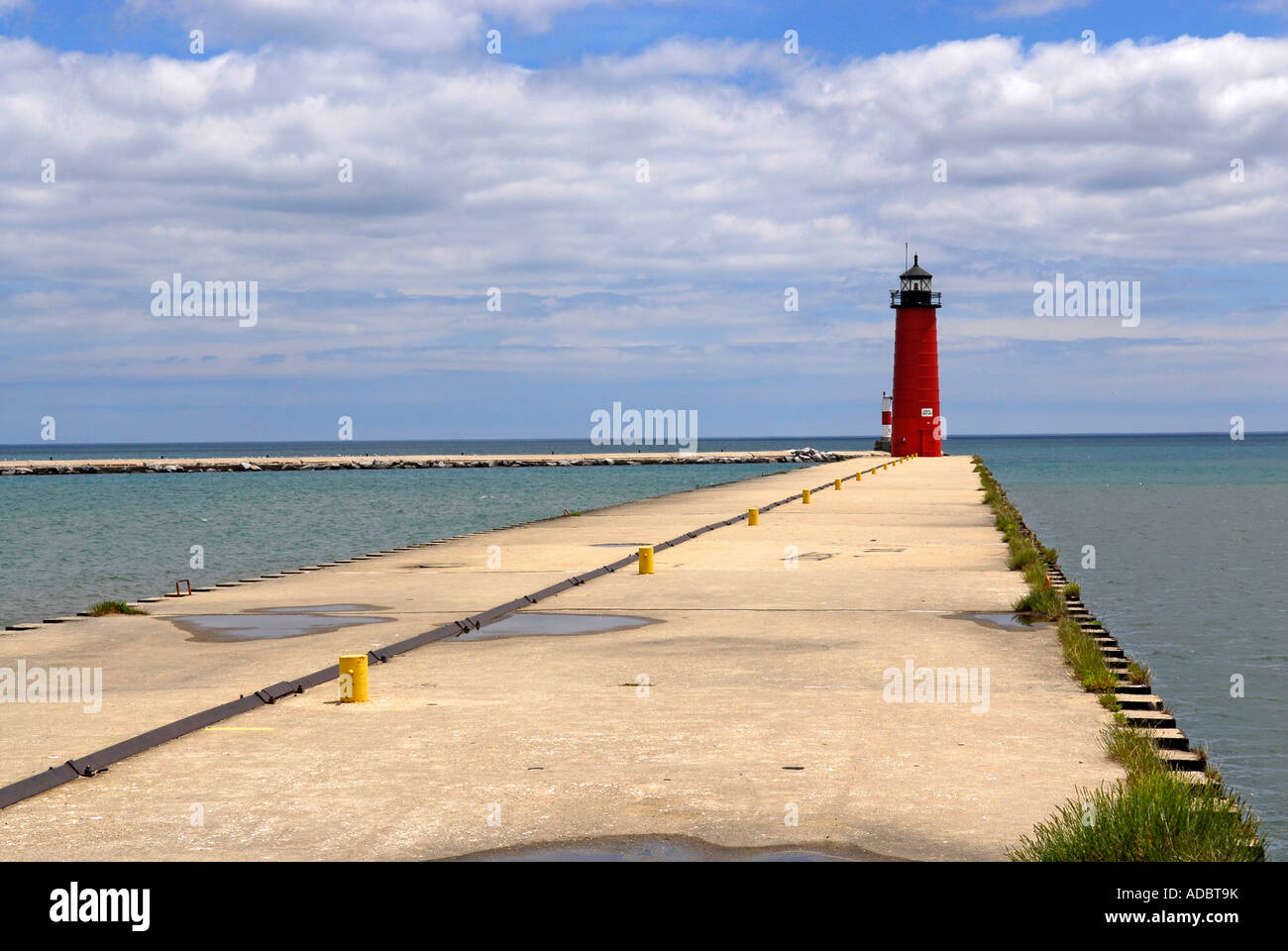 Kenosha Harbor Navigation project for boating includes a lighthouse at ...