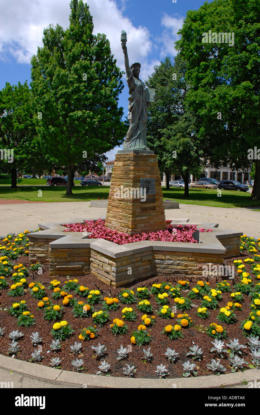Replica of Statue of Liberty dedicated to the Boy Scouts of America at ...