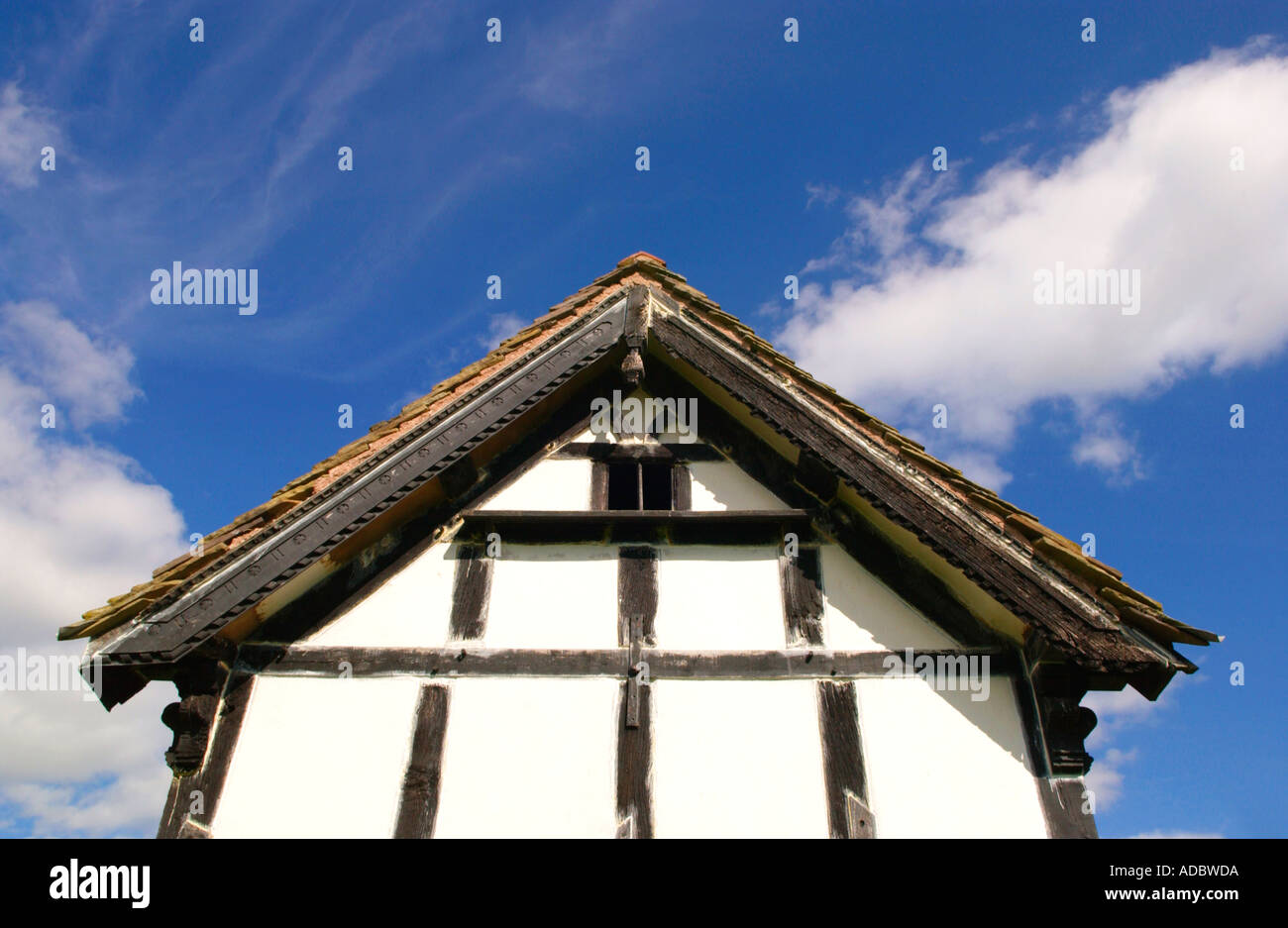 17th century dovecote hi-res stock photography and images - Alamy