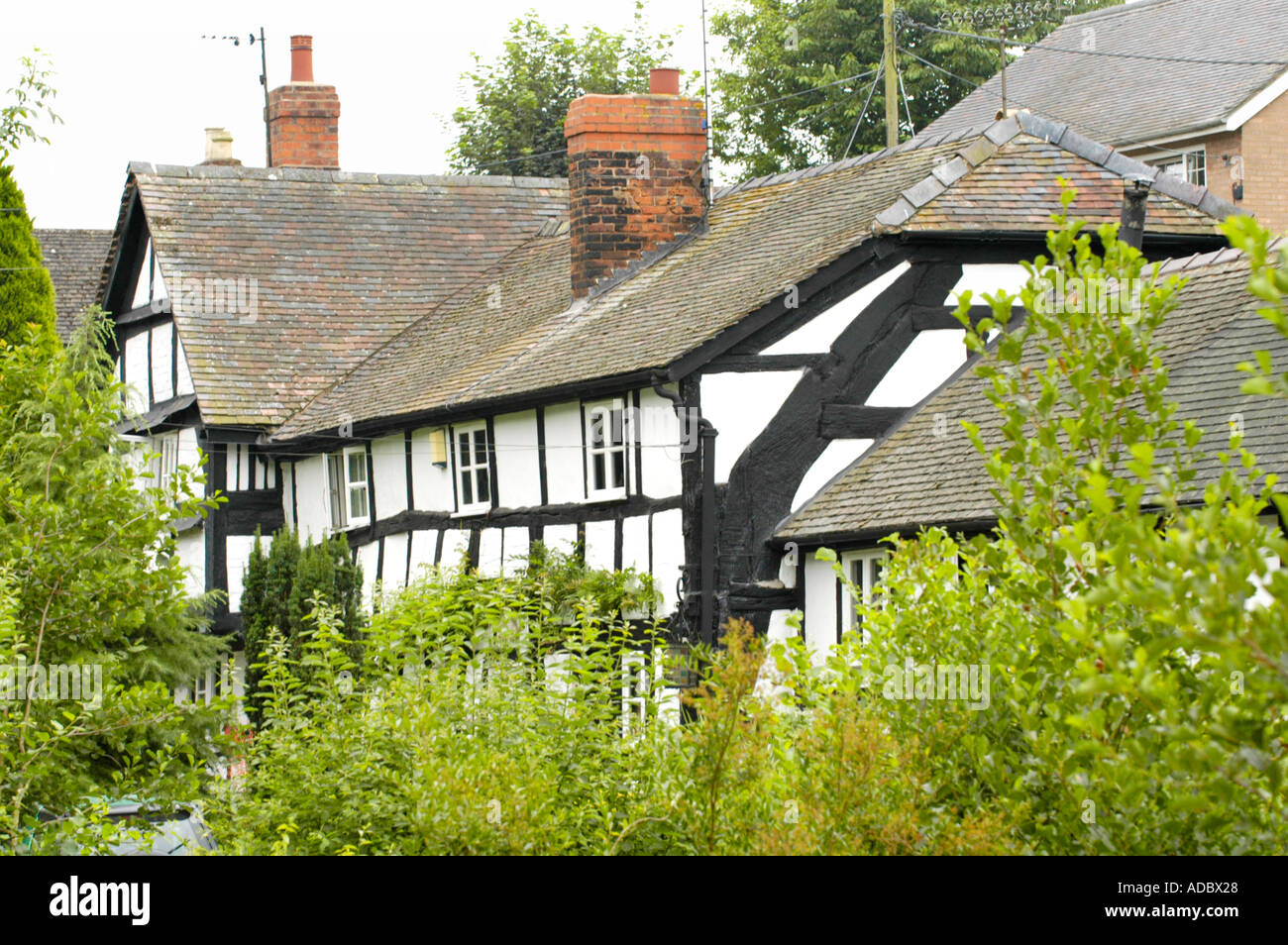 Cruck house hi-res stock photography and images - Alamy