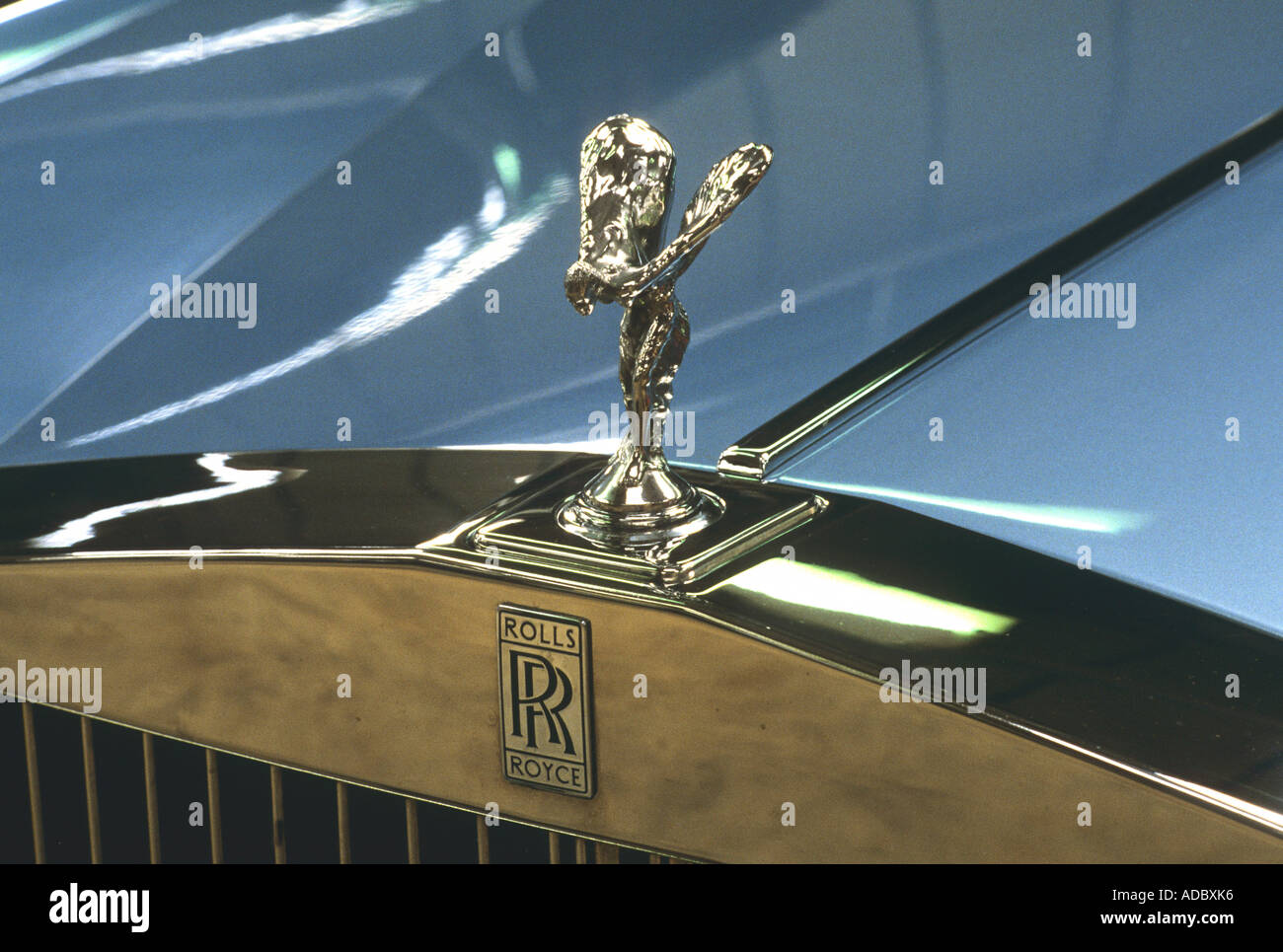 Rolls Royce Radiator Grill with famous mascot Stock Photo - Alamy