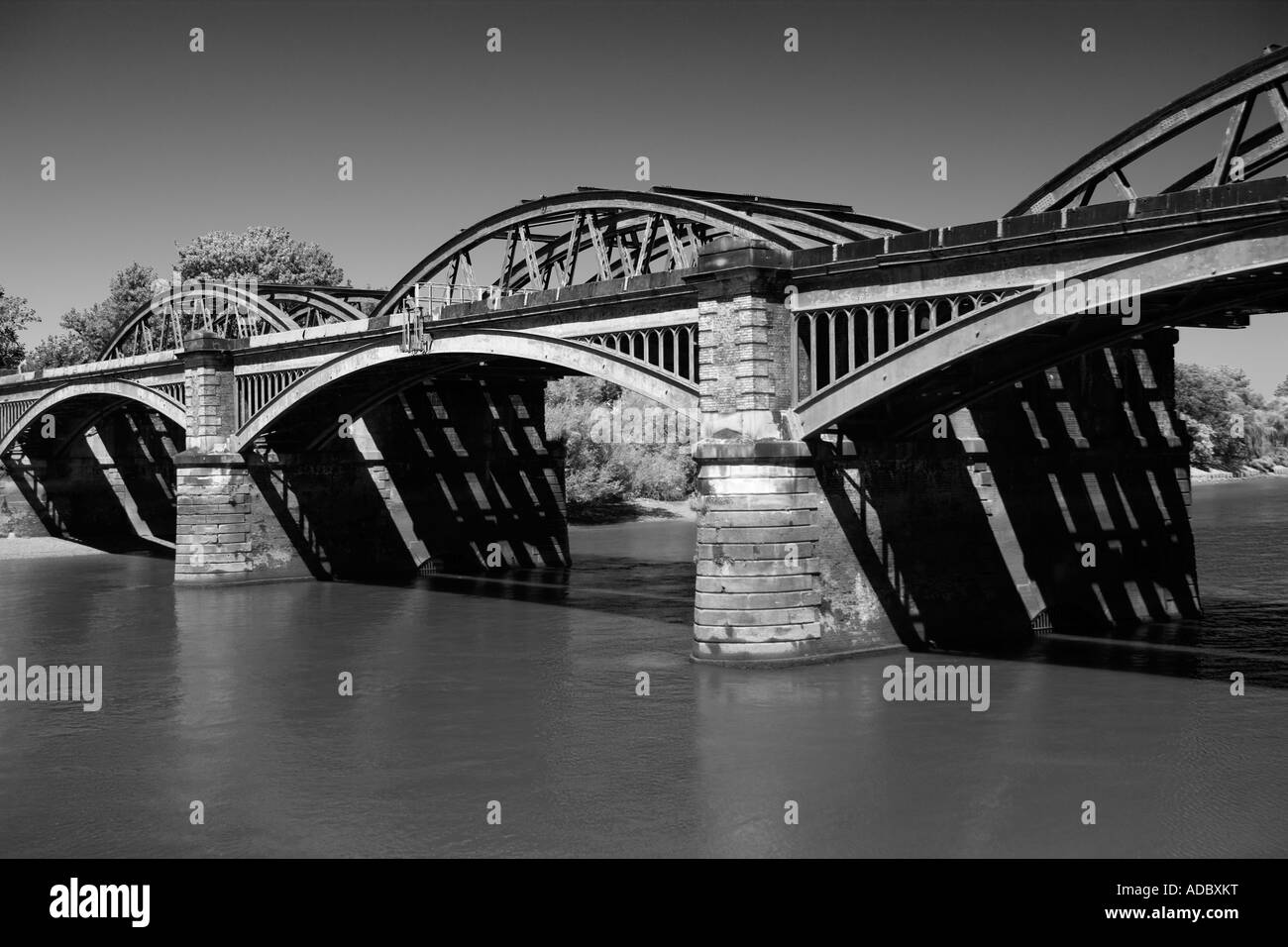 Barnes railway bridge Black and White Stock Photos & Images - Alamy