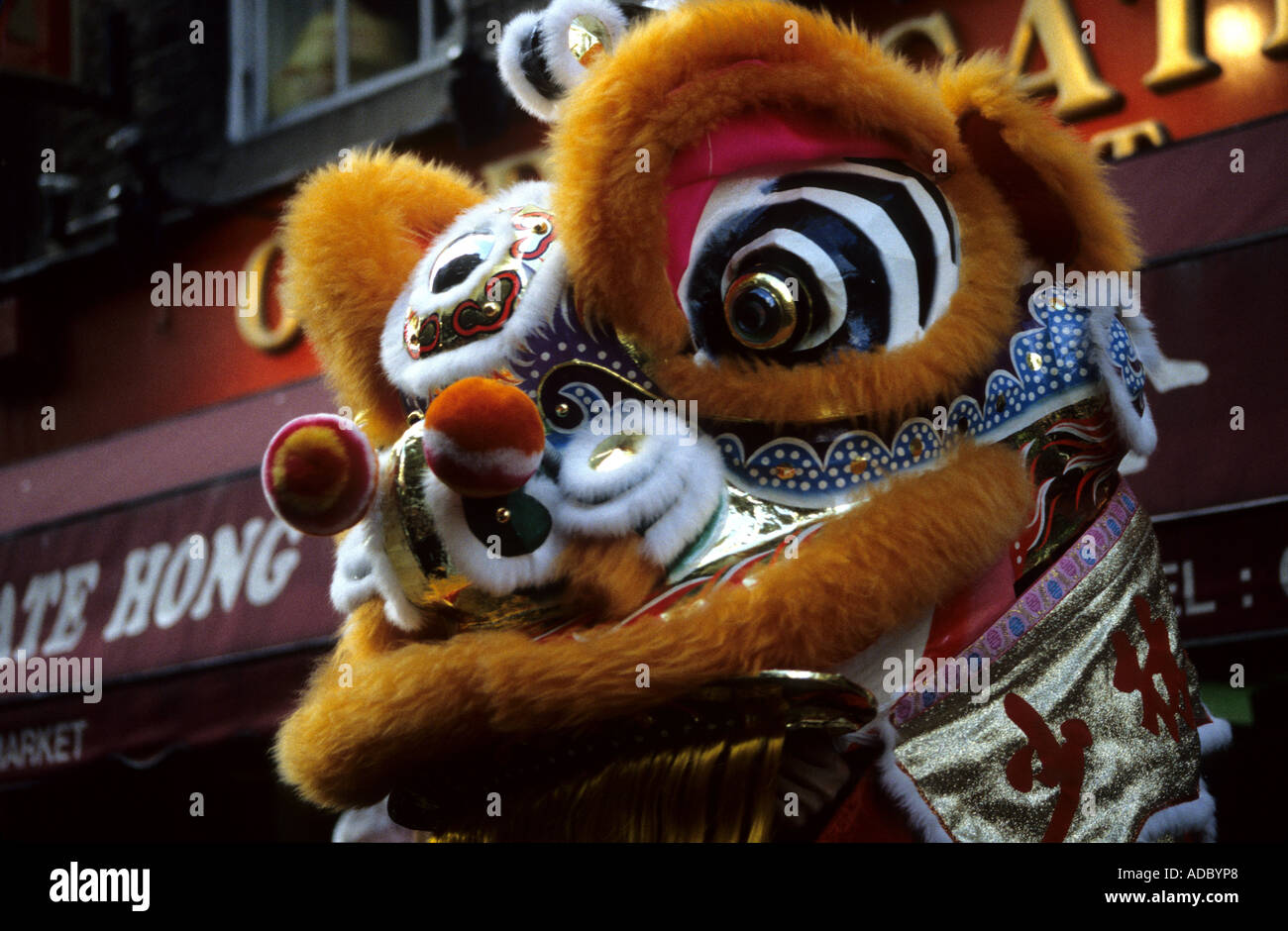 Chinese masked figure hi-res stock photography and images - Alamy