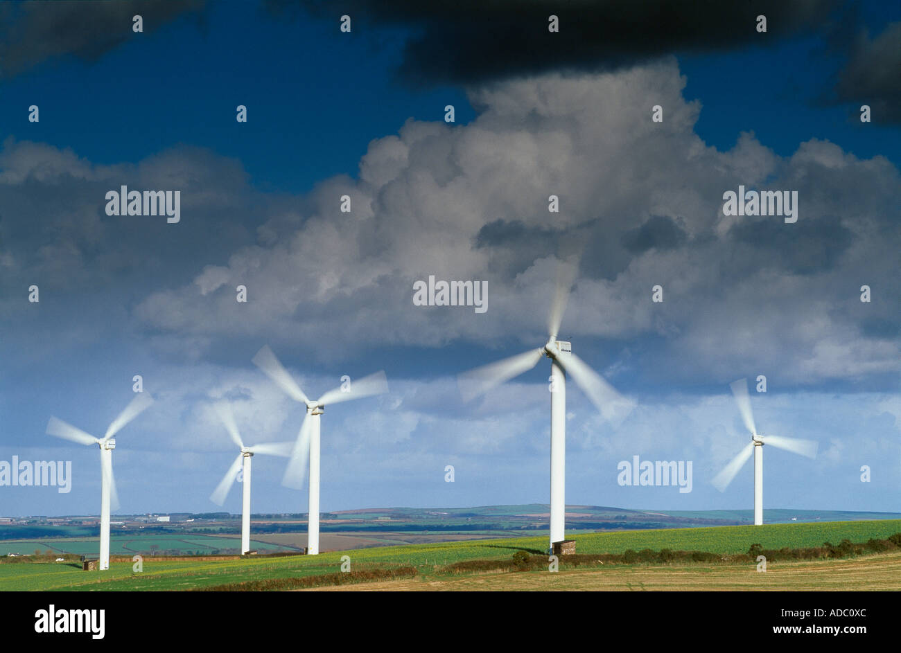 Wind turbines hi-res stock photography and images - Alamy
