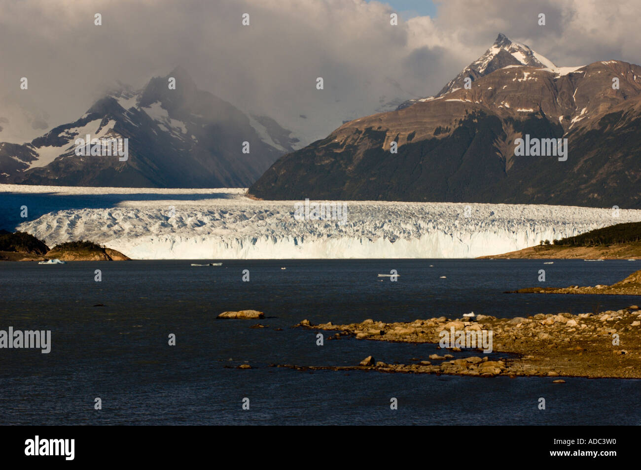 Perito Moreno Glacier, Parque Nacional Los Glaciares, Province of Santa ...