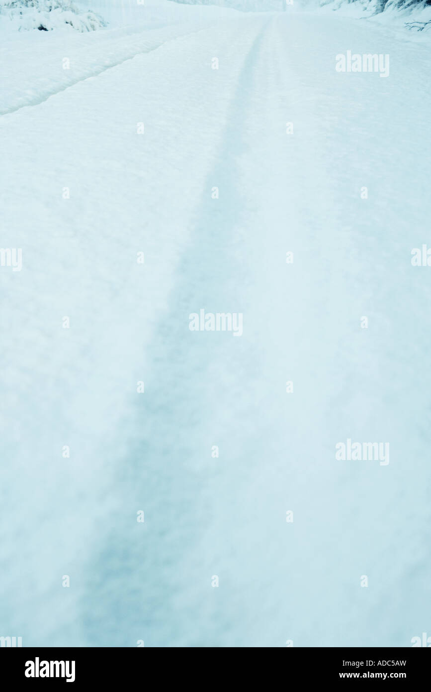 Snow and road surfaces hi-res stock photography and images - Alamy