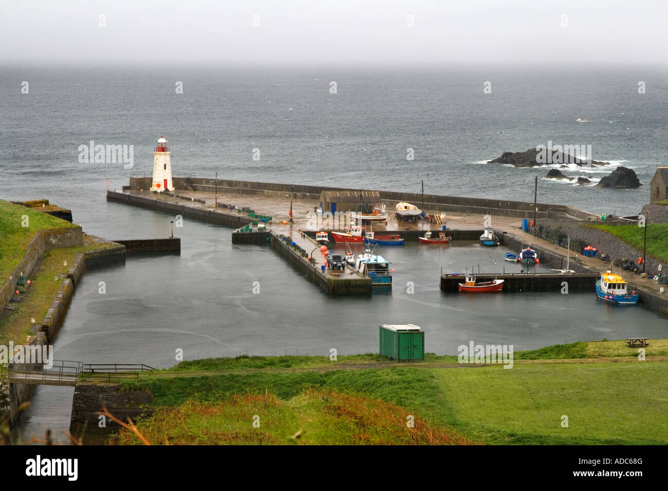 Harbour lybster hi-res stock photography and images - Alamy