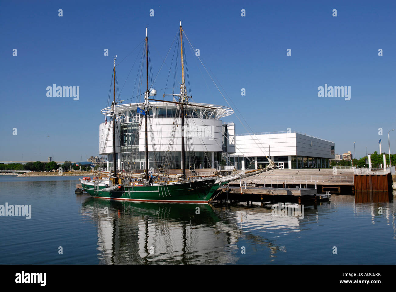 The Tall Ship Denis Sullivan at Discovery World in the city of ...