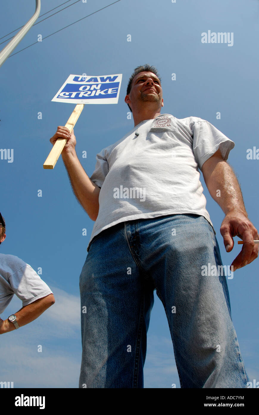 Women with picket sign hi-res stock photography and images - Alamy
