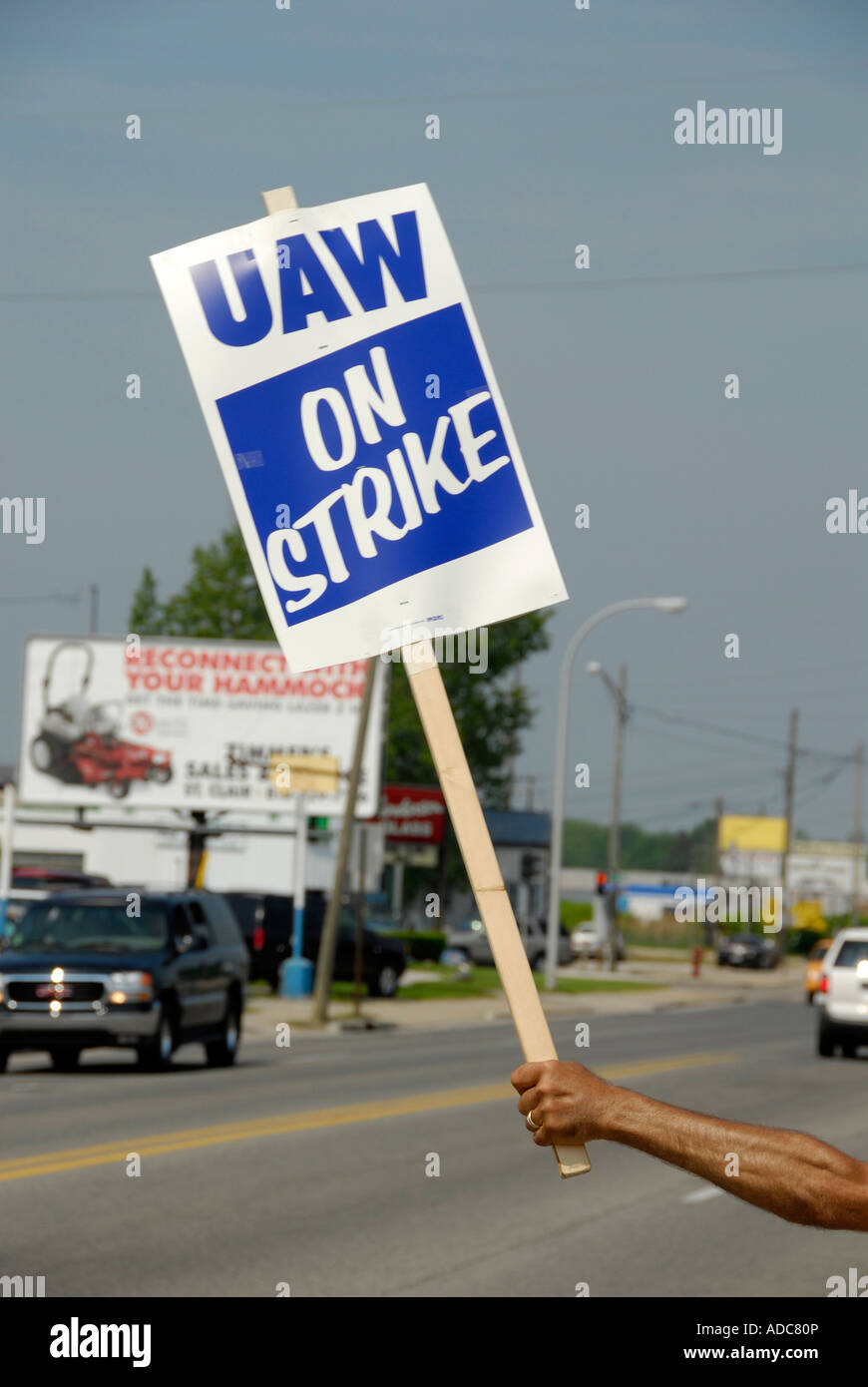 UAW protest on picket line against low wages and benefits with anti ...
