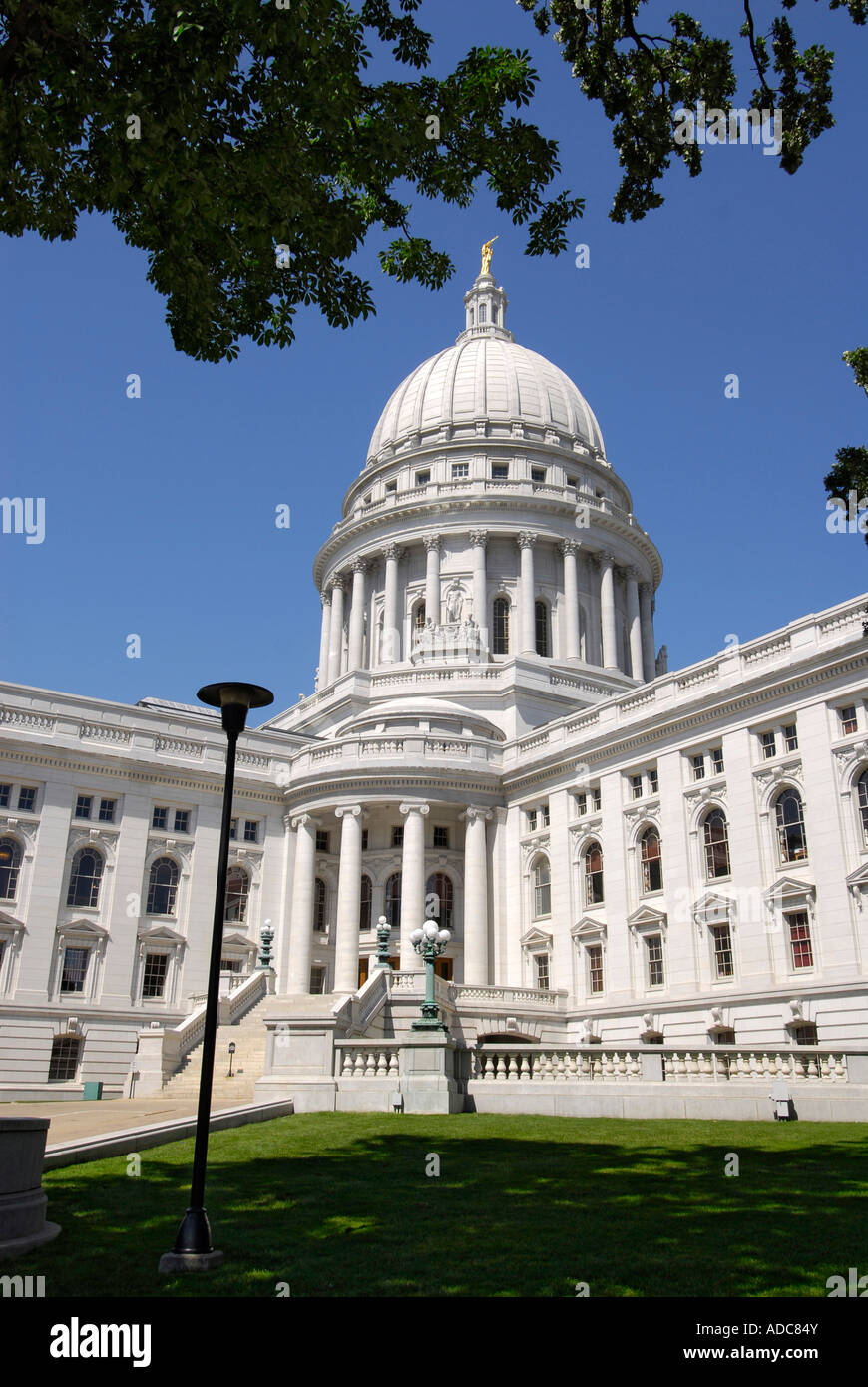 The State Capitol Building at Madison Wisconsin WI Stock Photo - Alamy