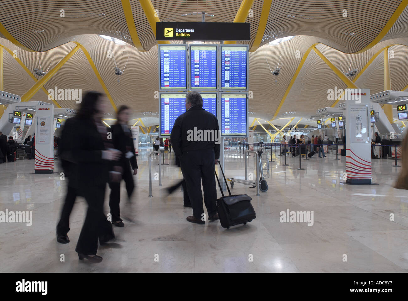 Terminal T4 Building Barajas Airport Madrid Stock Photo - Alamy