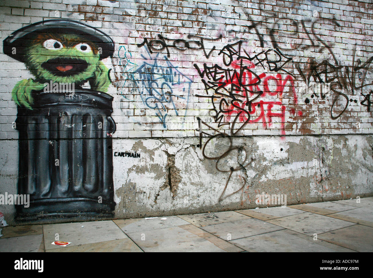 Oscar the grouch hi-res stock photography and images - Alamy