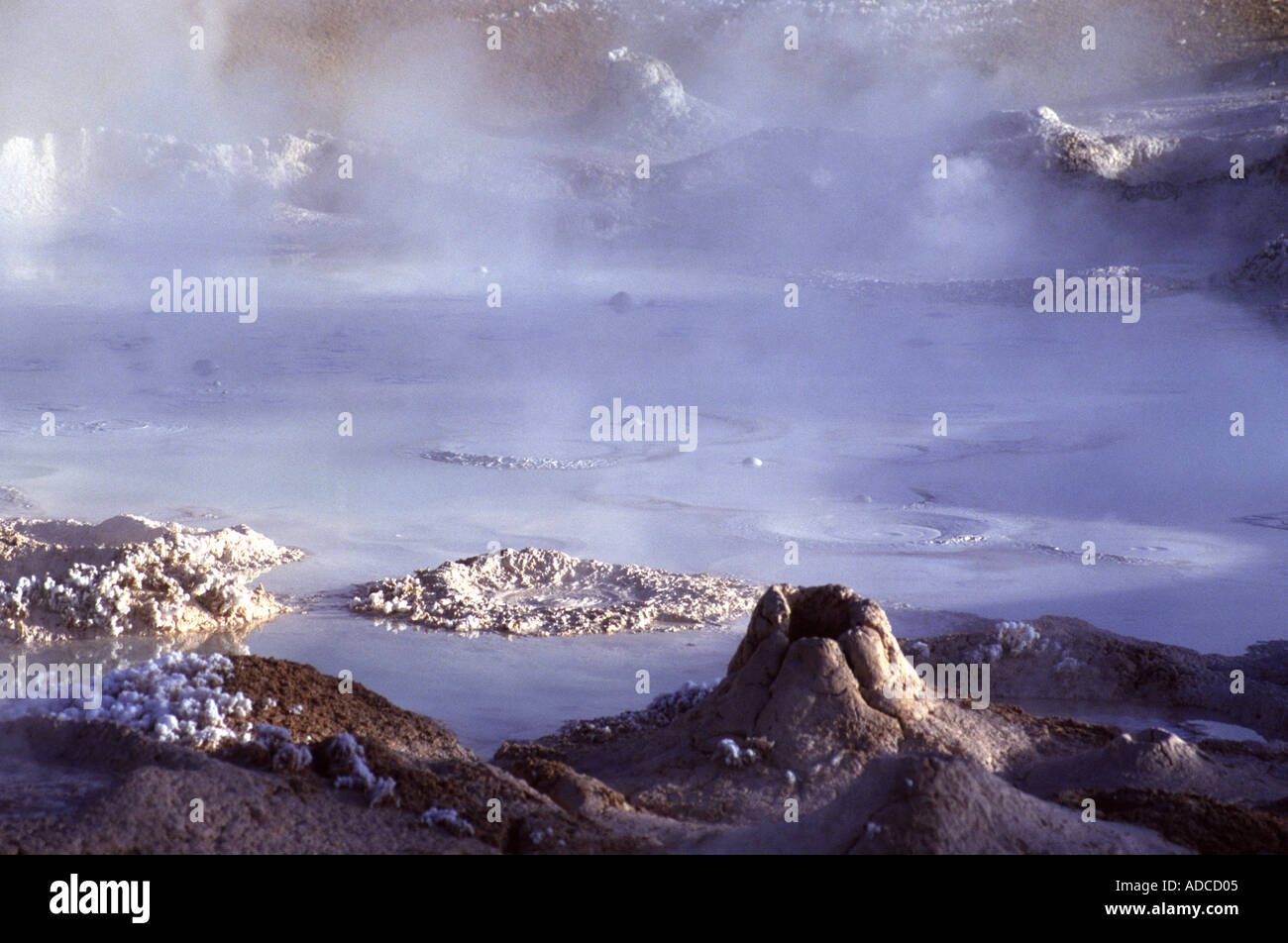 Volcanic tableland yellowstone national park hi-res stock photography ...