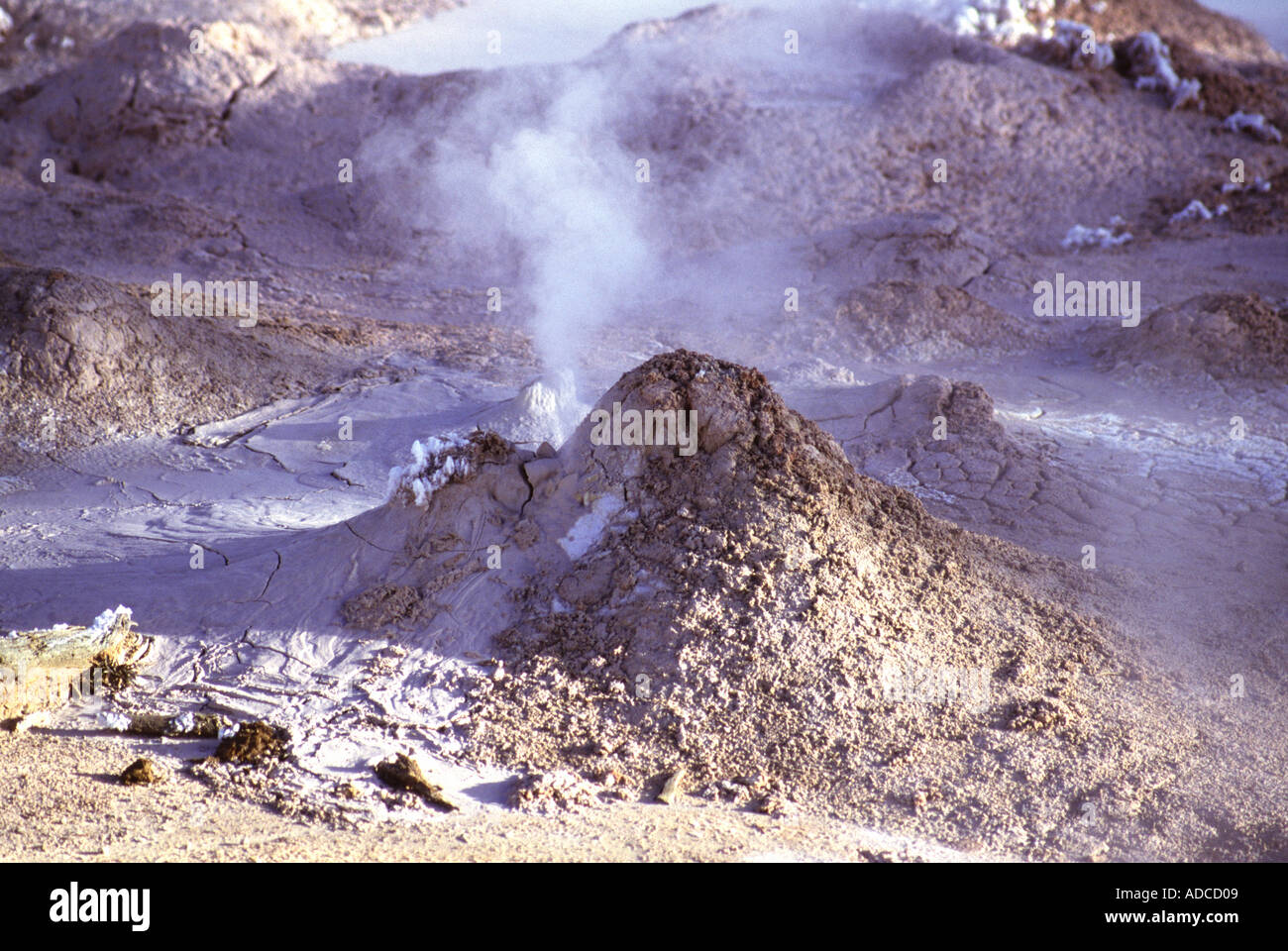 Volcanic tableland yellowstone national park hi-res stock photography ...