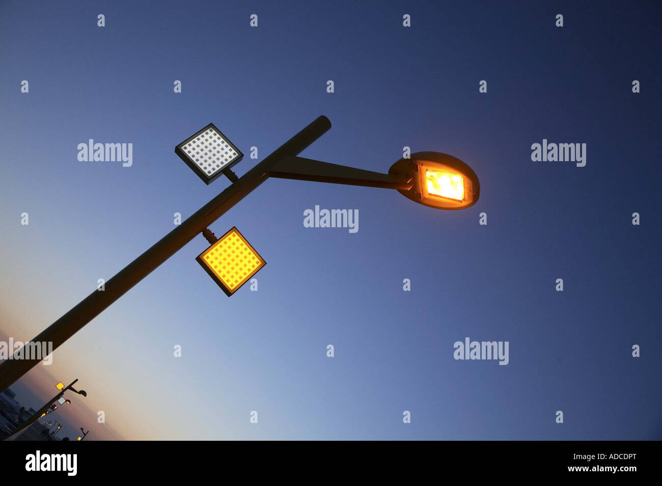 Roads artificial lighting hi-res stock photography and images - Alamy