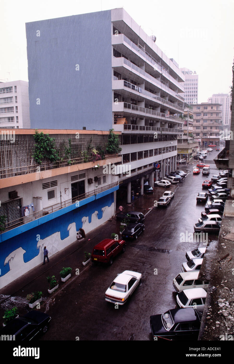 Abidjan city street hi-res stock photography and images - Alamy
