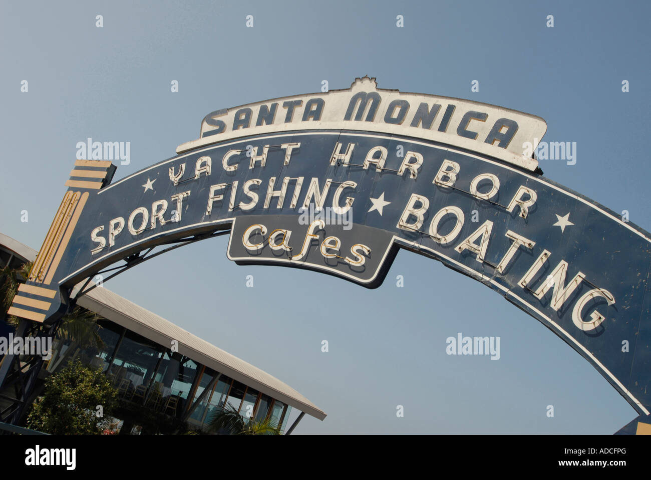 Entrance to the Santa Monica Pier Stock Photo - Alamy