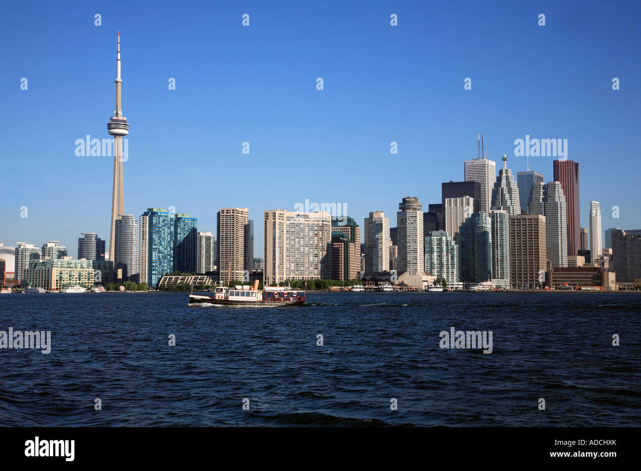 Canada Ontario Toronto skyline Lake Ontario Stock Photo - Alamy