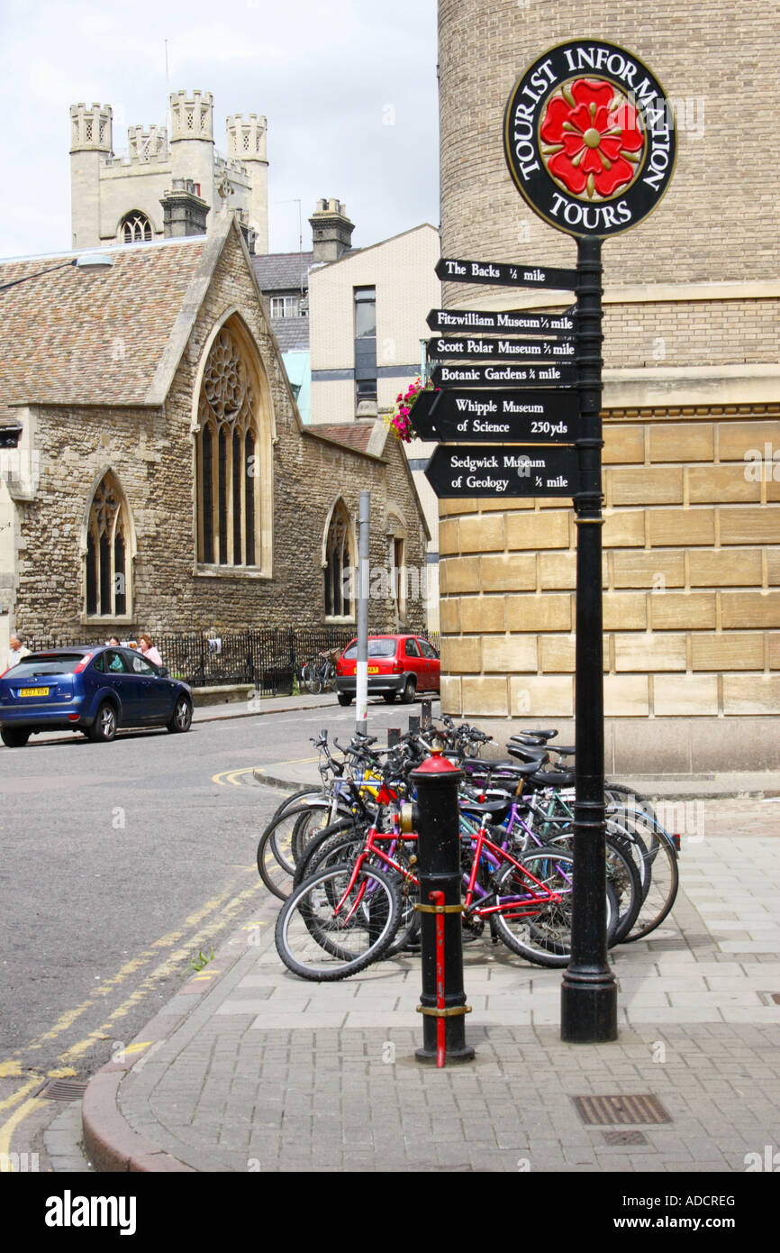 City of cambridge signpost hi-res stock photography and images - Alamy