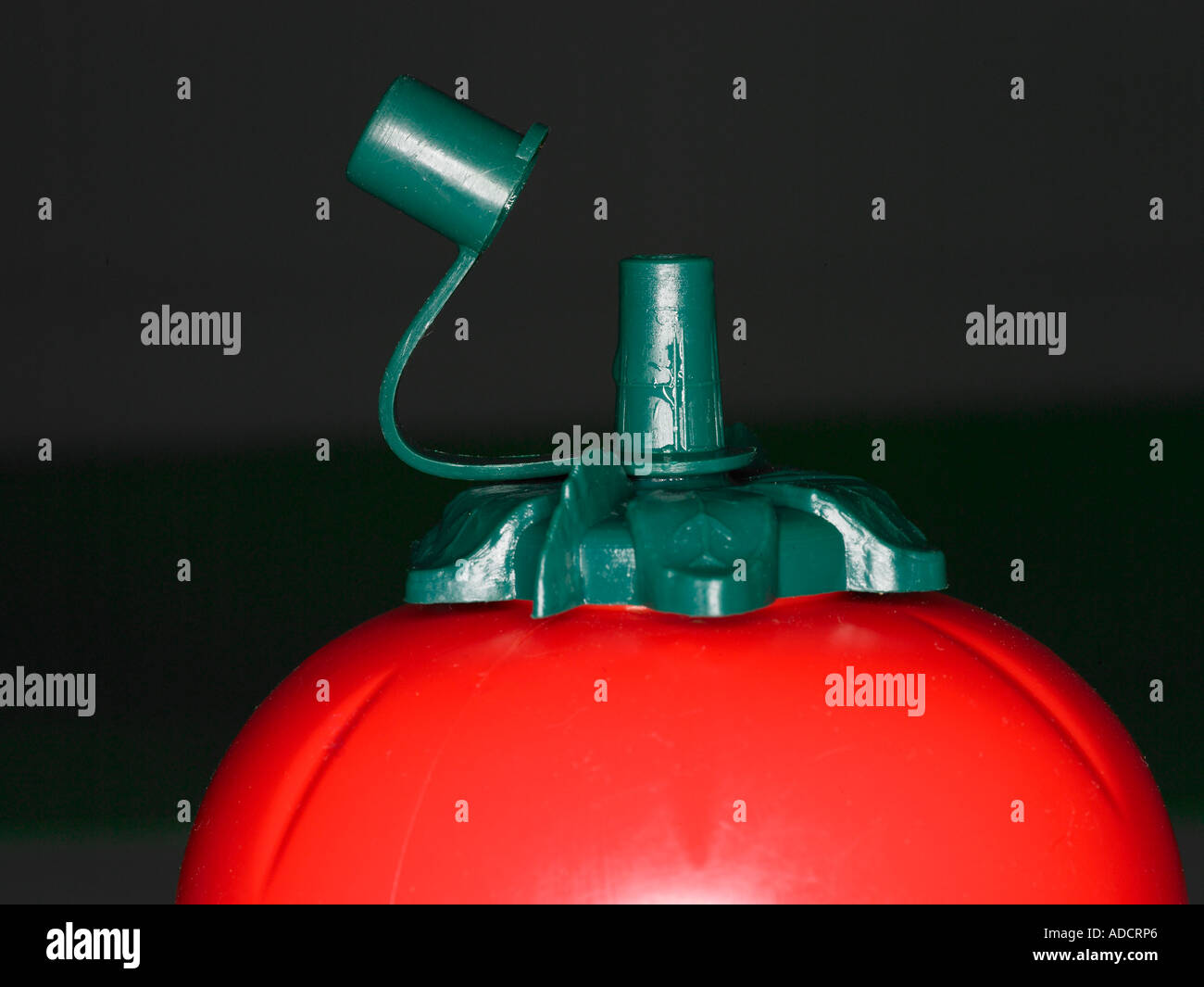 plastic tomato sauce bottle that holds ketchup Stock Photo - Alamy