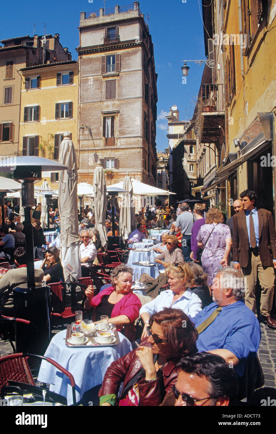 Rome italian life hi-res stock photography and images - Alamy