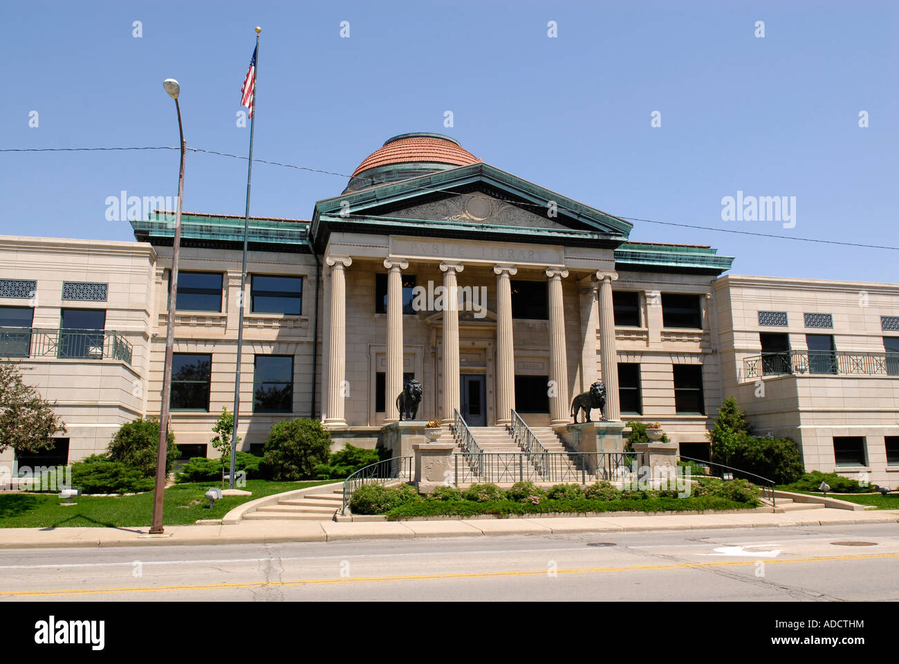 Public Library at Oshkosh Wisconsin WI Stock Photo - Alamy