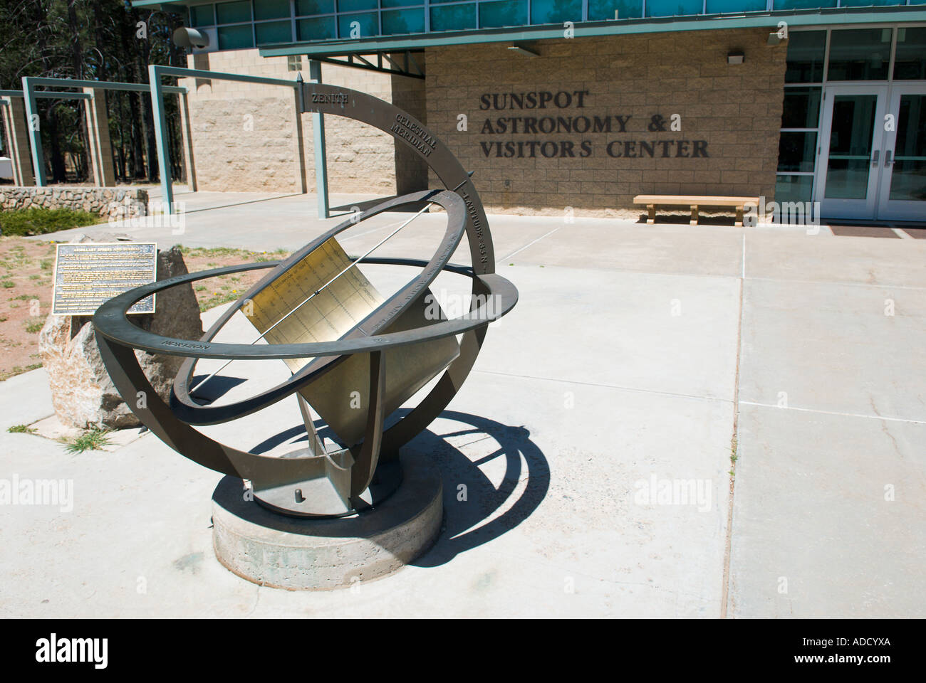 Sundial sphere hi-res stock photography and images - Alamy