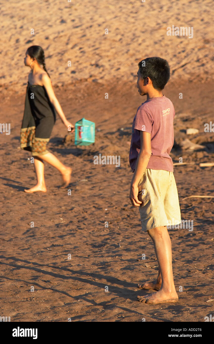 Kids playing on river bank hi-res stock photography and images - Alamy