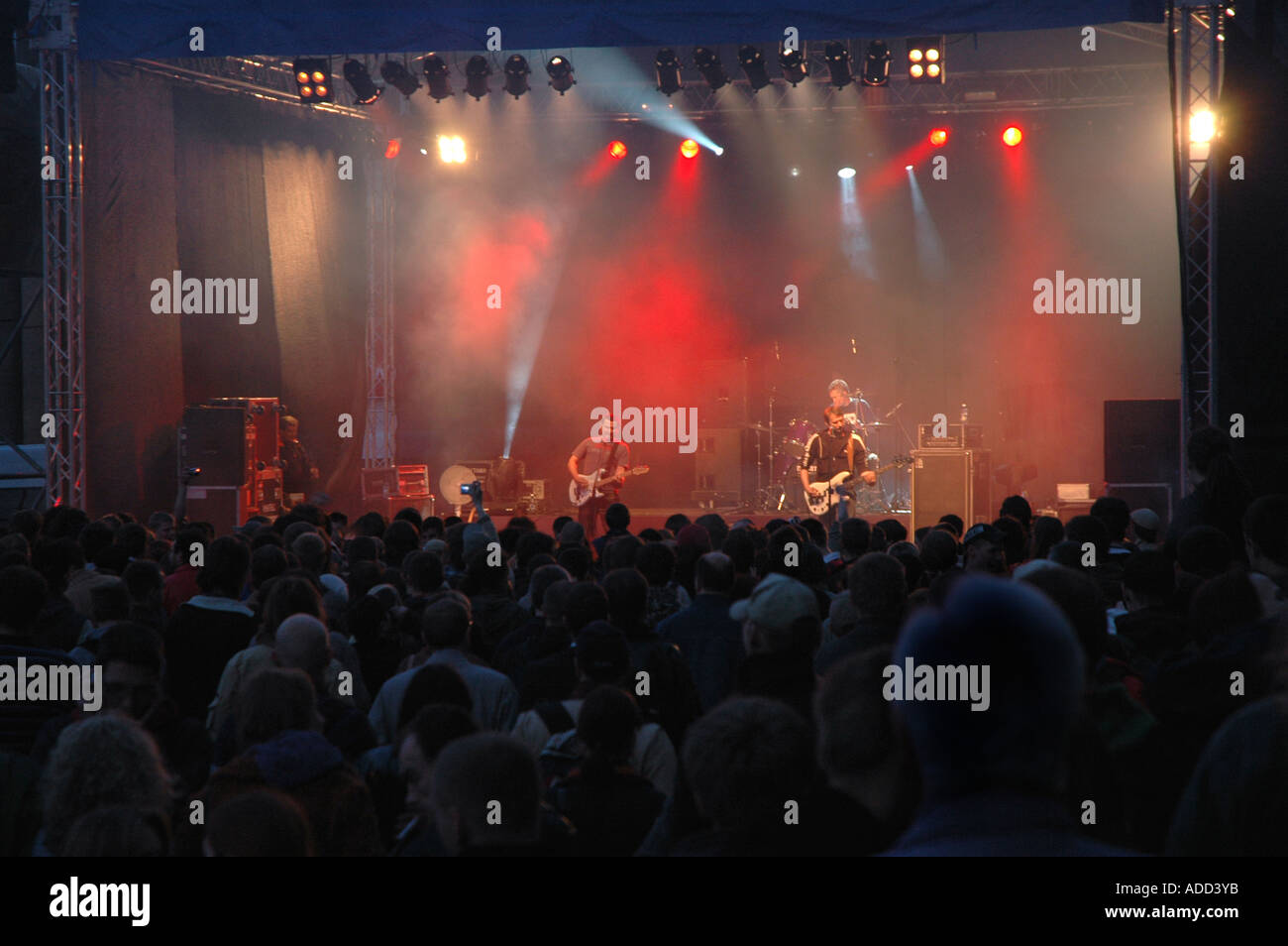 Group rock scene music hi-res stock photography and images - Alamy