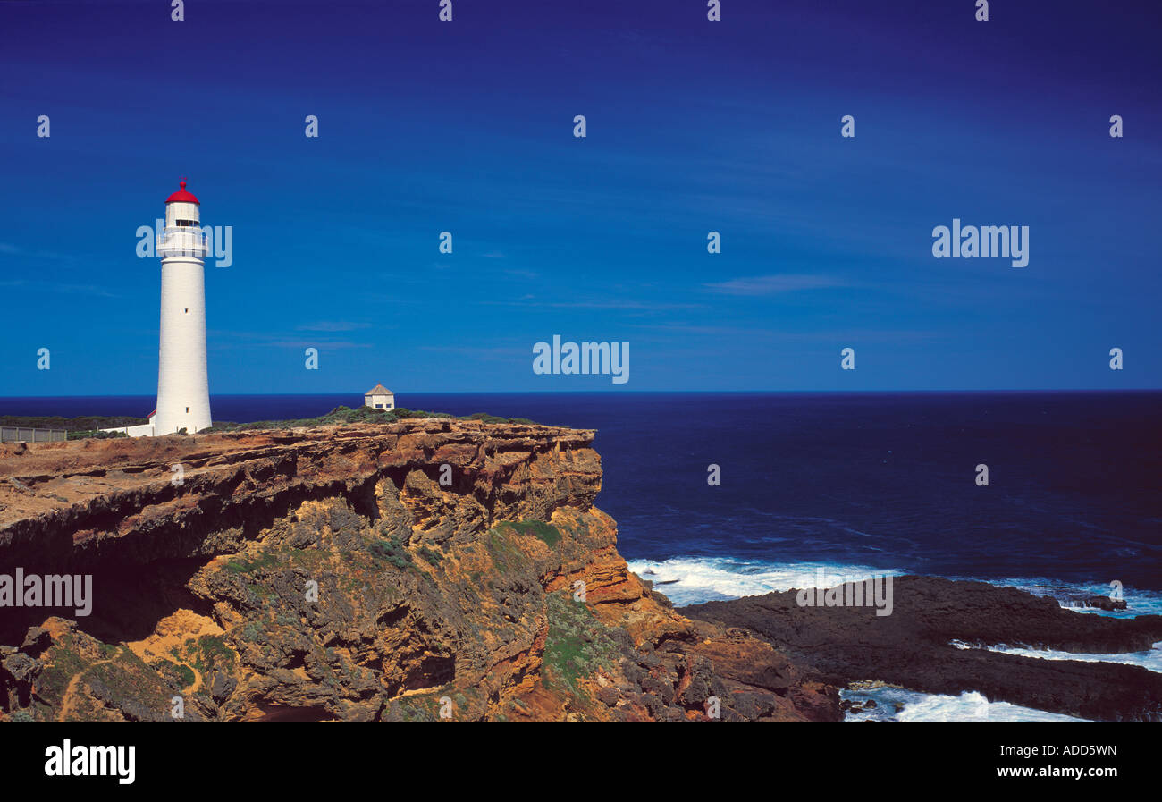 Cape Nelson lighthouse overlooking the Southern Ocean near Portland ...