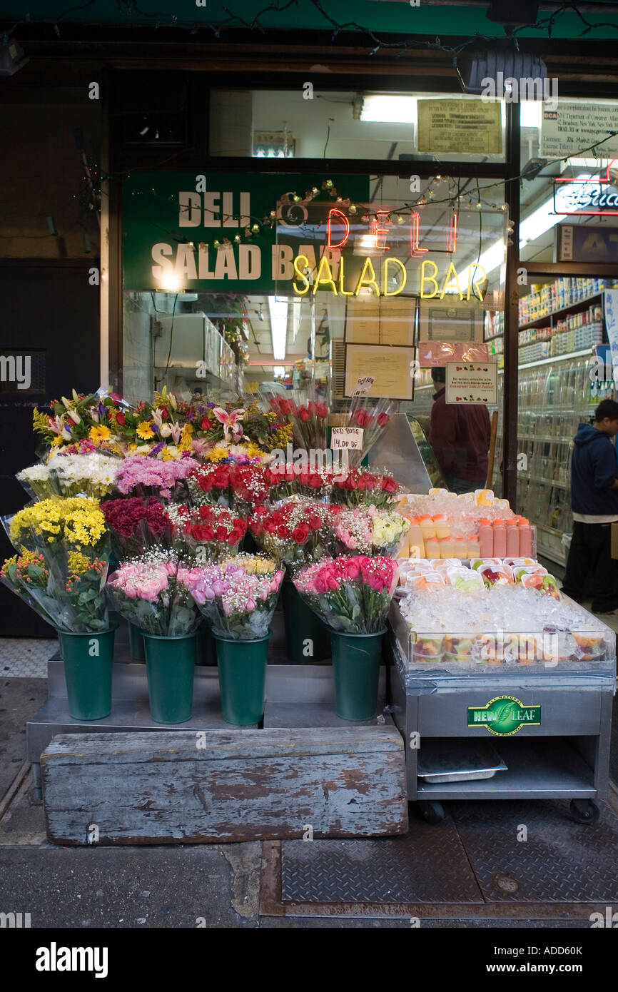 Convenience Store Manhattan New York City USA Stock Photo - Alamy