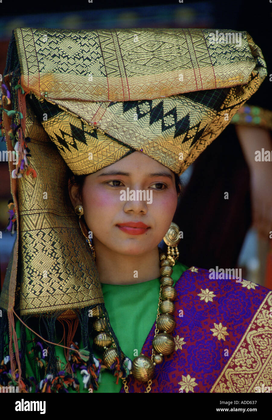 Gold cloaks hi-res stock photography and images - Alamy