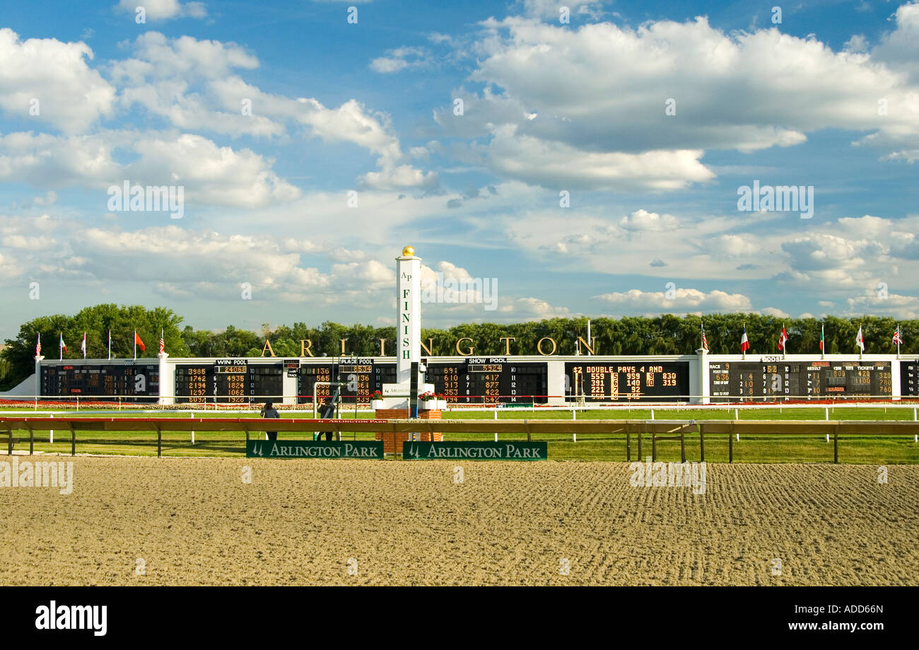 Arlington Park's New Synthetic Polytrack Surface Stock Photo - Alamy