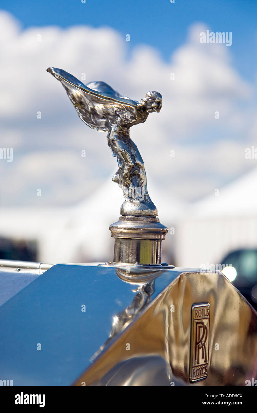 Vintage Rolls Royce Emblem and logo Stock Photo - Alamy