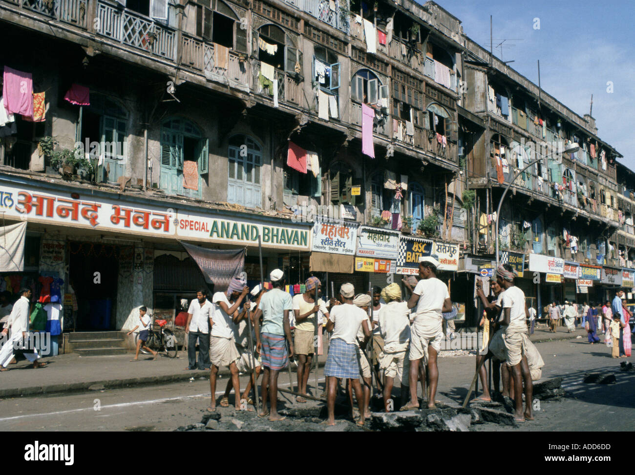 India Construction Repairs High Resolution Stock Photography and Images ...