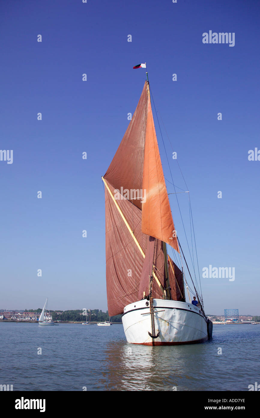Thames sailing Barge the Reminder Medway Thames Barge Race 2006 river Medway Kent Stock Photo ...